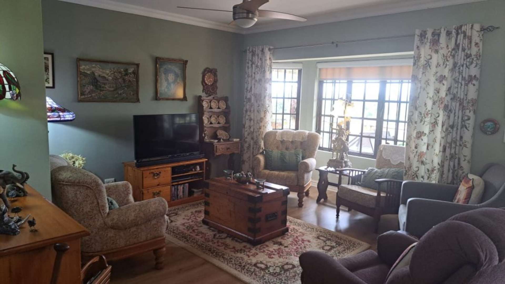 #7356078 | Tranquil Estate Living in Sought-After Eagle Ridge | PlusGroup